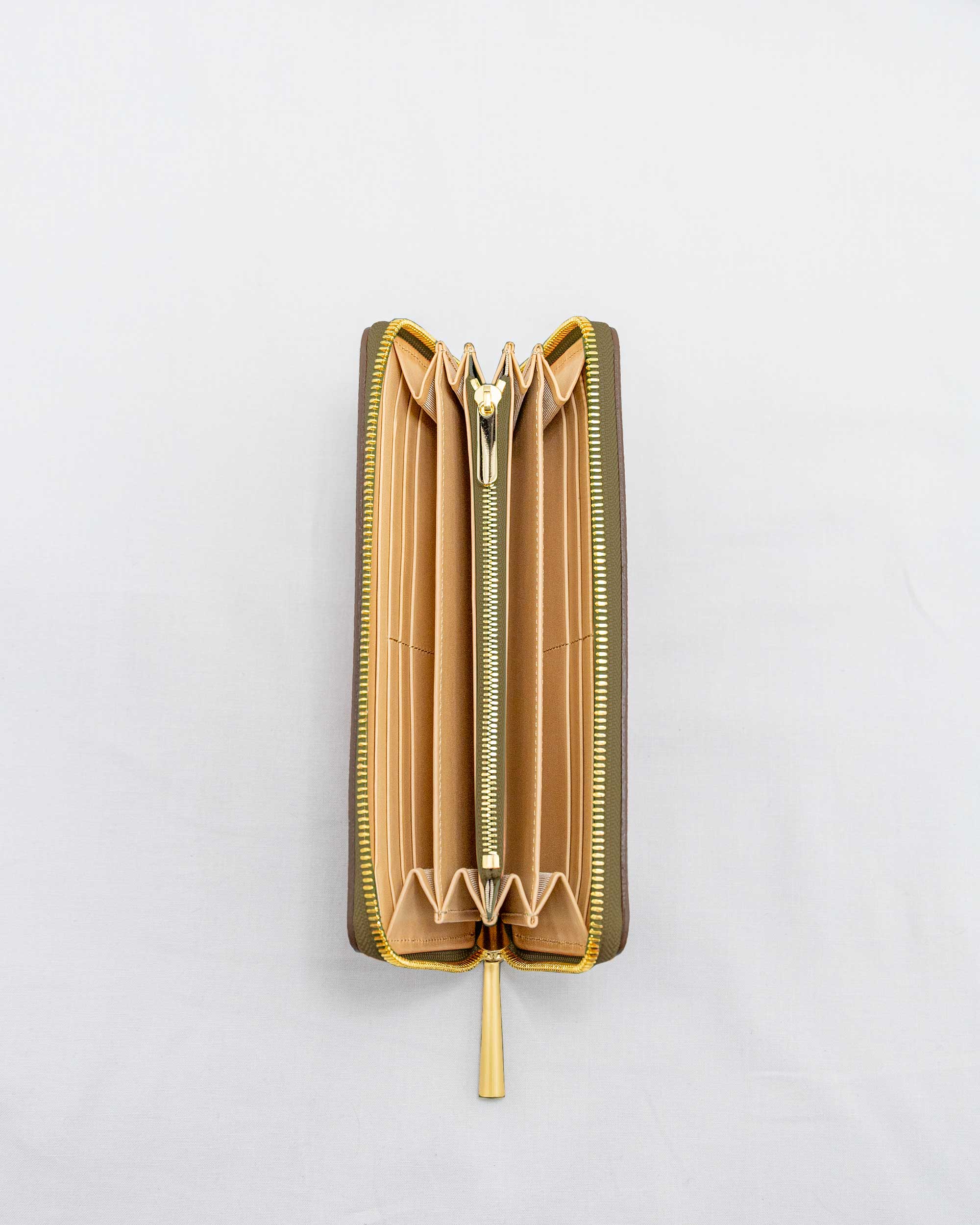 ARTHUR [OLIVE] ｜日本製の本革バッグ・財布｜NAGATANI（ナガタニ）公式オンラインショップ